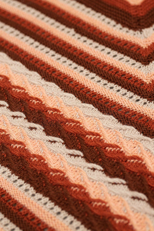 GEOGRADIENT BLANKET PATTERN - Stephen & Penelope