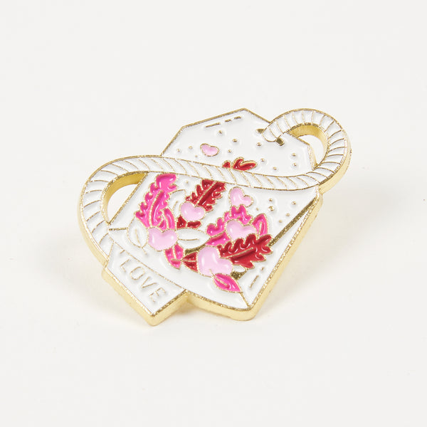 TEA LOVER PIN - Stephen & Penelope