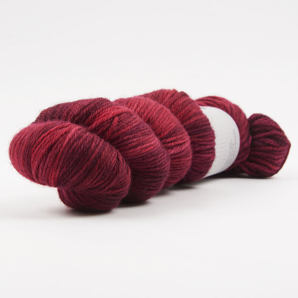 WALK MERINO DK - CLARET - Stephen & Penelope